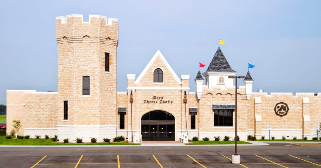 This Whimsical Castle-Like Structure In Wisconsin Will Serve You The ...